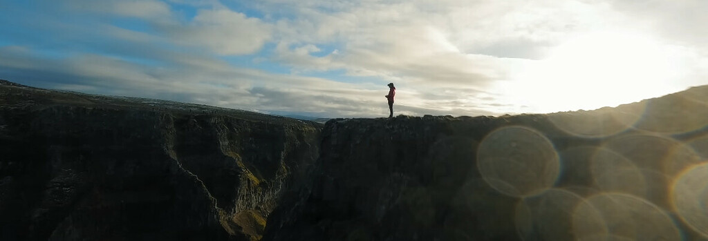5 Tips for Capturing Cinematic FPV Drone Shots - Guides - DroneTrest